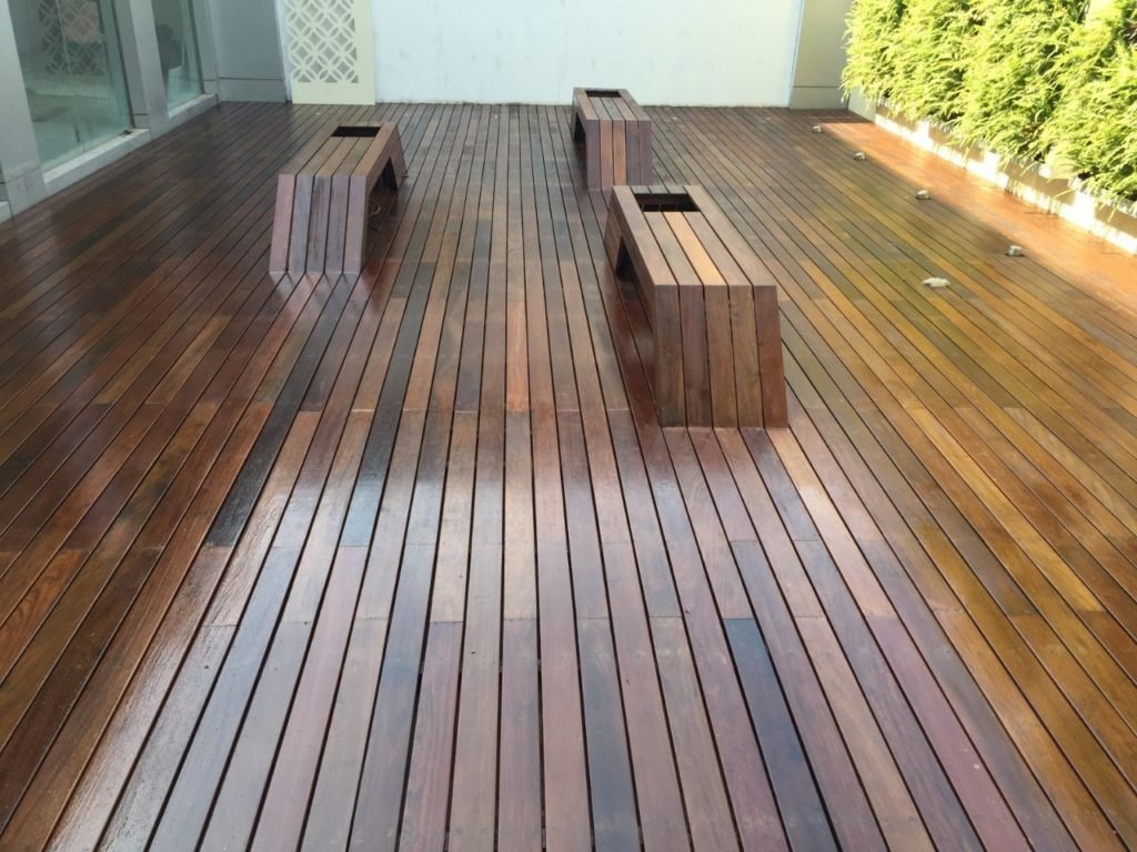 Tips on How to Find the Best Prices for IPE Decking | Dahl House Interiors
